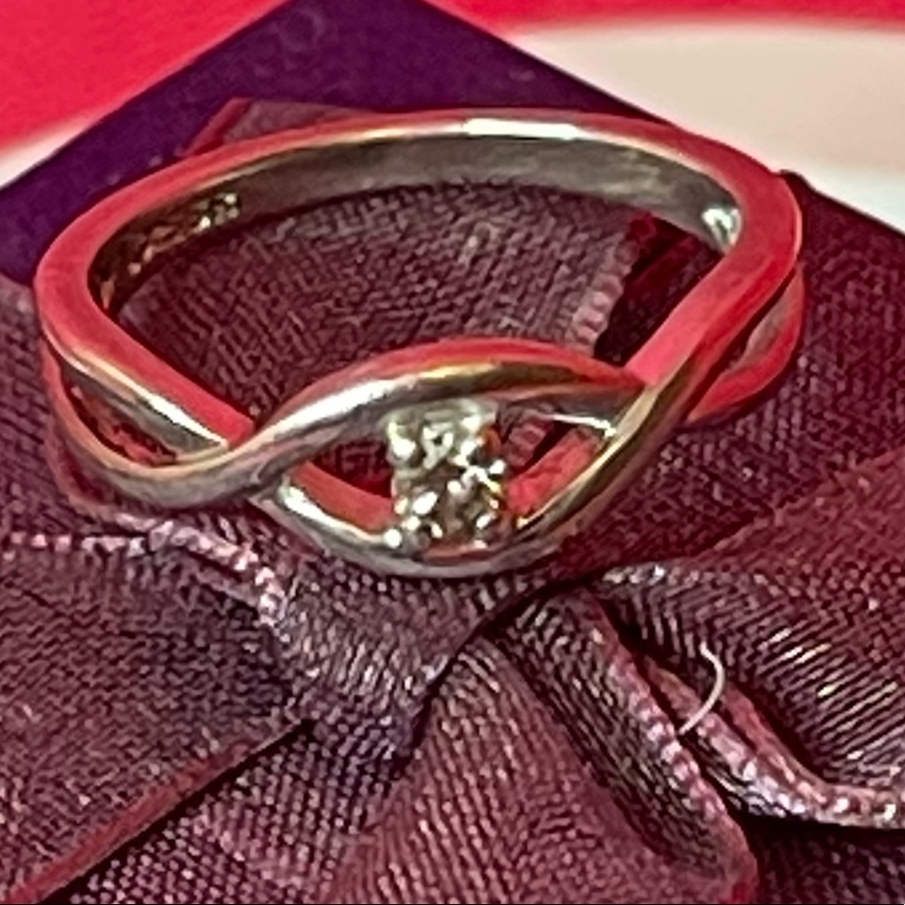 Sterling Silver Infinity Diamond Ring Size 7 - Gem